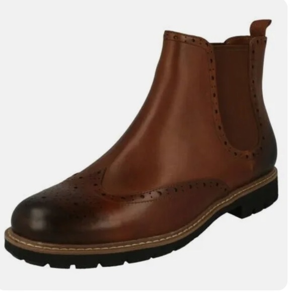 Clarks | Shoes | Clarks Gusset Chelsea Boots 2 | Poshmark